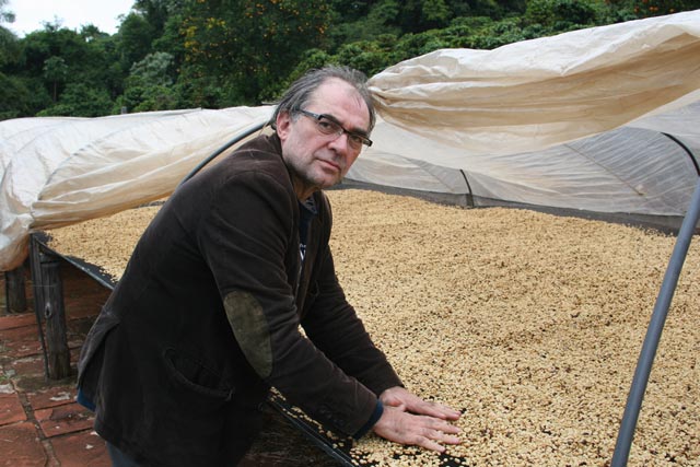 Brazilian-Coffee-Producer-in-Parana-Fabio-Doris-Scatolin2 | Spilling ...